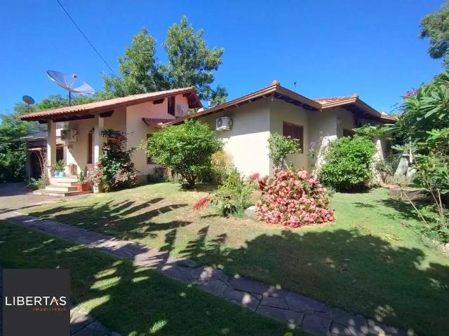 Casa / Sobrado para Venda em Porto Alegre/RS Belém Velho 3 Quartos