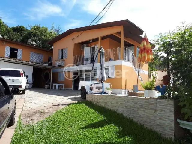 Casa / Sobrado para Venda em Porto Alegre/RS Belém Velho 3 Quartos