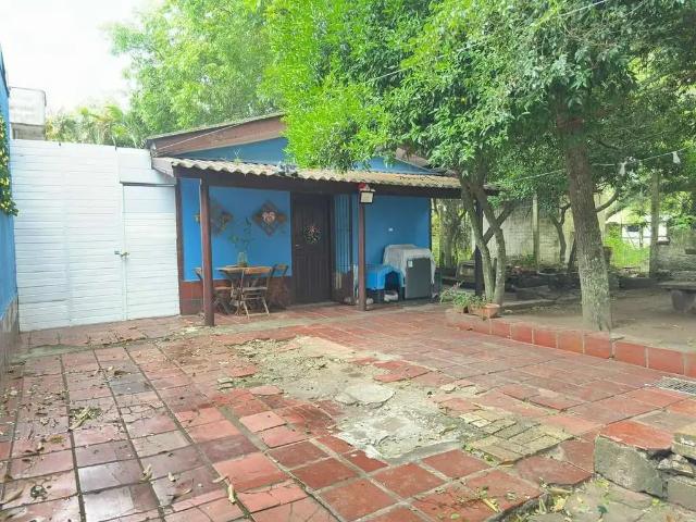 Casa / Sobrado para Venda em Porto Alegre/RS Belém Novo 2 Quartos