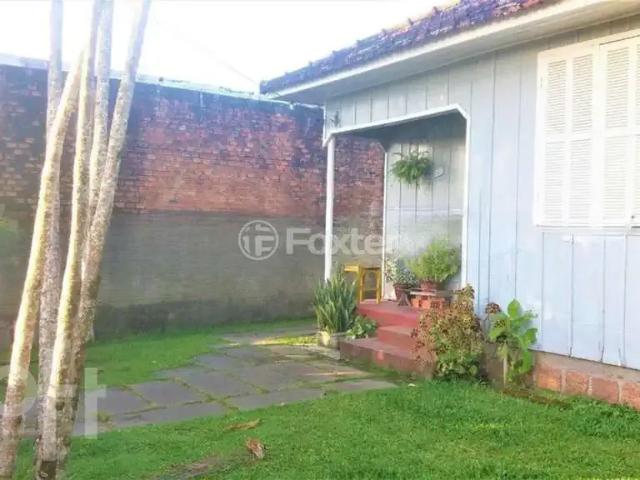 Casa / Sobrado para Venda em Porto Alegre/RS Belém Novo 2 Quartos
