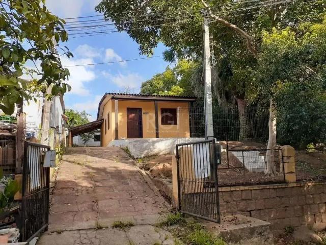 Casa / Sobrado para Venda em Porto Alegre/RS Belém Novo 2 Quartos