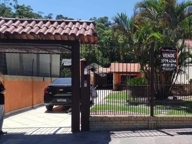 Casa / Sobrado para Venda em Porto Alegre/RS Belém Novo 2 Quartos