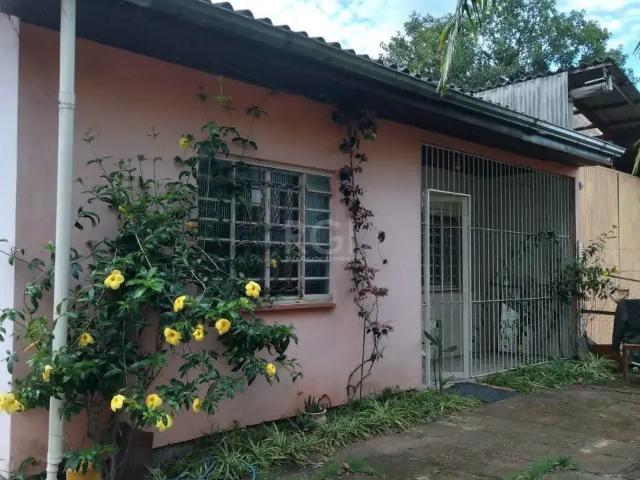 Casa / Sobrado para Venda em Porto Alegre/RS Belém Novo 2 Quartos
