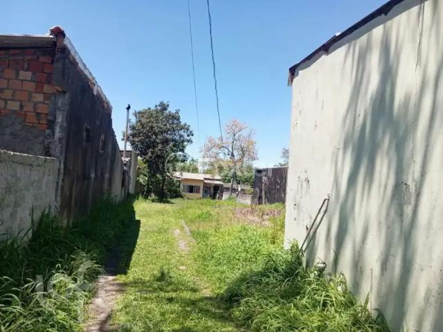 Casa / Sobrado para Venda em Porto Alegre/RS Belém Novo 2 Quartos