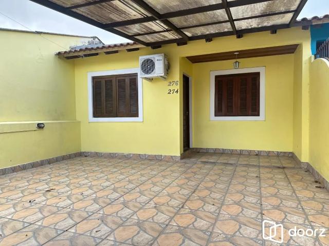Casa / Sobrado para Venda em Porto Alegre/RS Belém Novo 3 Quartos