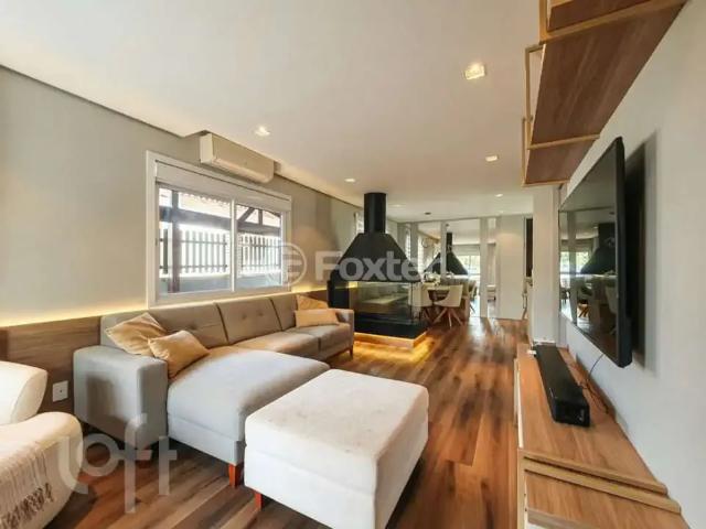 Casa / Sobrado para Venda em Porto Alegre/RS Belém Novo 3 Quartos