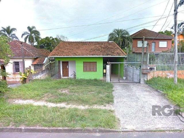 Casa / Sobrado para Venda em Porto Alegre/RS Belém Novo 3 Quartos