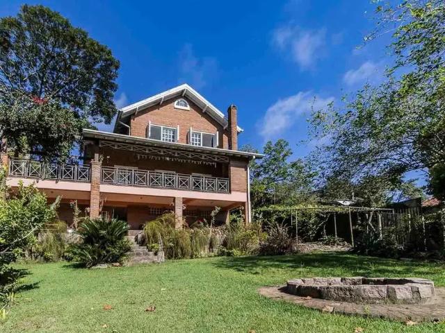 Casa / Sobrado para Venda em Porto Alegre/RS Belém Novo 4 Quartos