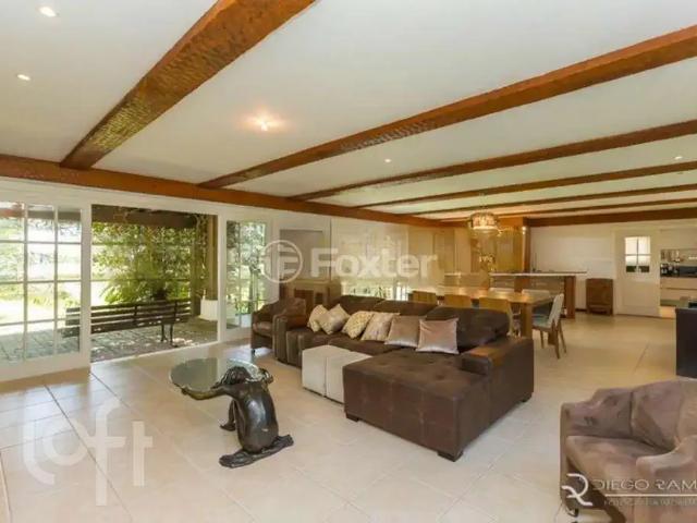 Casa / Sobrado para Venda em Porto Alegre/RS Belém Novo 4 Quartos