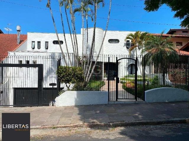 Casa / Sobrado para Venda em Porto Alegre/RS Boa Vista 4 Quartos