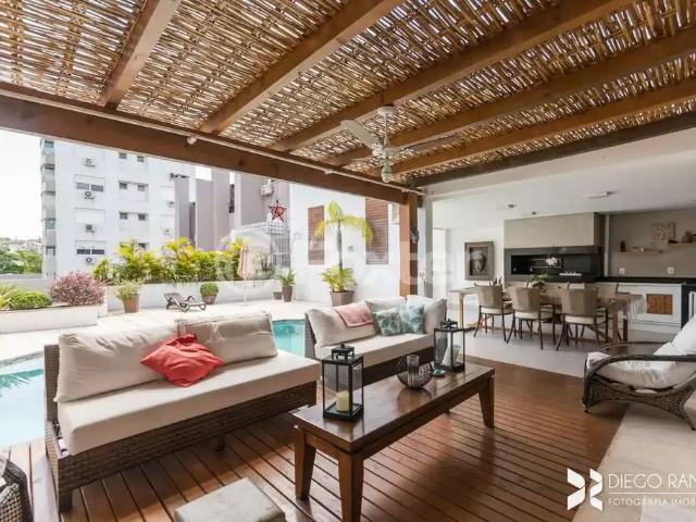 Casa / Sobrado para Venda em Porto Alegre/RS Boa Vista 4 Quartos