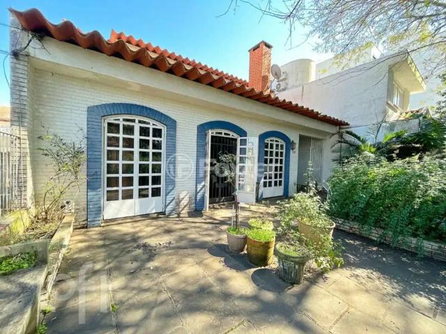 Casa / Sobrado para Venda em Porto Alegre/RS Boa Vista 5 Quartos