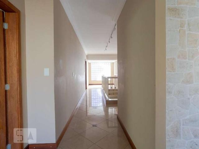 Casa / Sobrado para Venda em Porto Alegre/RS Boa Vista 6 Quartos