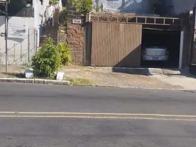 Casa / Sobrado para Venda em Porto Alegre/RS Camaquã 3 Quartos