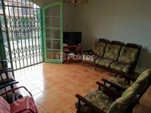 Casa / Sobrado para Venda em Porto Alegre/RS Camaquã 2 Quartos