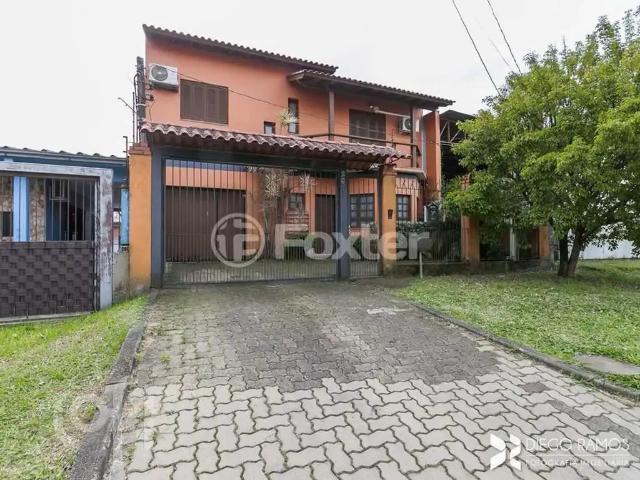 Casa / Sobrado para Venda em Porto Alegre/RS Campo Novo 3 Quartos