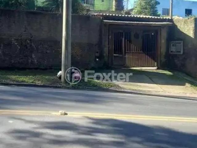 Casa / Sobrado para Venda em Porto Alegre/RS Cascata 3 Quartos
