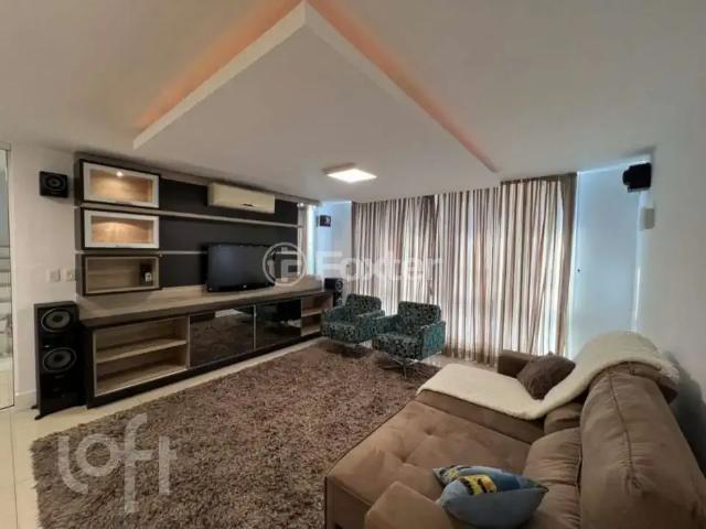 Casa / Sobrado para Venda em Porto Alegre/RS Cascata 3 Quartos