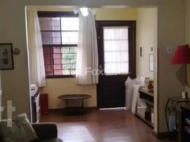 Casa / Sobrado para Venda em Porto Alegre/RS Cascata 3 Quartos