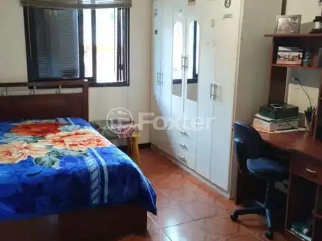 Casa / Sobrado para Venda em Porto Alegre/RS Cascata 4 Quartos