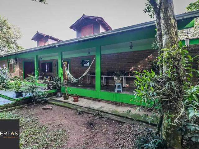 Casa / Sobrado para Venda em Porto Alegre/RS Cascata 4 Quartos
