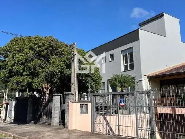 Casa / Sobrado para Venda em Porto Alegre/RS Cascata 5 Quartos