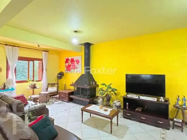 Casa / Sobrado para Venda em Porto Alegre/RS Cascata 6 Quartos