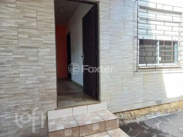 Casa / Sobrado para Venda em Porto Alegre/RS Cavalhada 3 Quartos