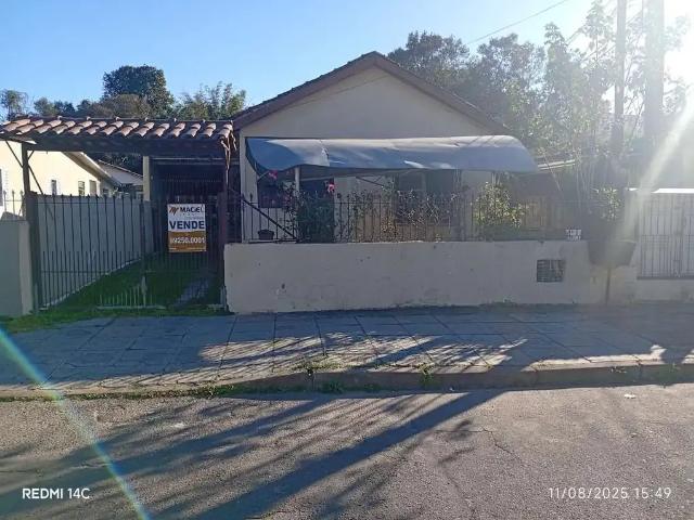 Casa / Sobrado para Venda em Porto Alegre/RS Cavalhada 3 Quartos