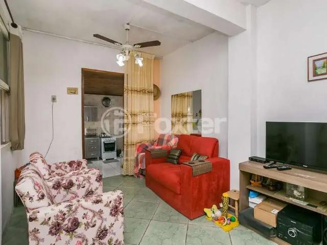Casa / Sobrado para Venda em Porto Alegre/RS Cavalhada 3 Quartos