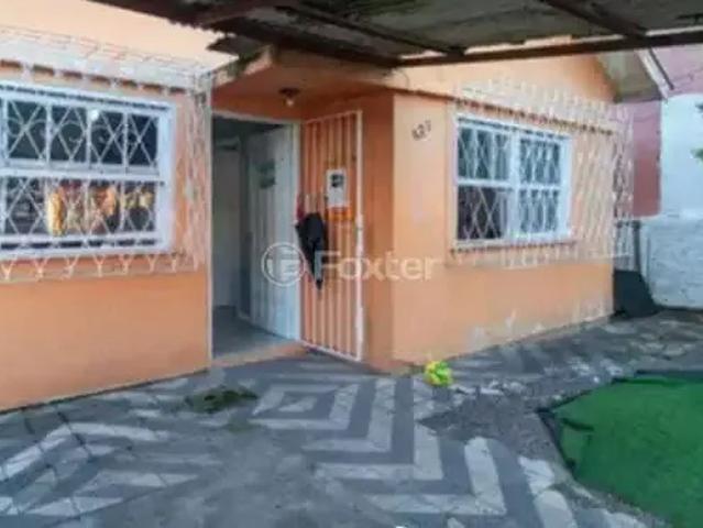 Casa / Sobrado para Venda em Porto Alegre/RS Cavalhada 2 Quartos