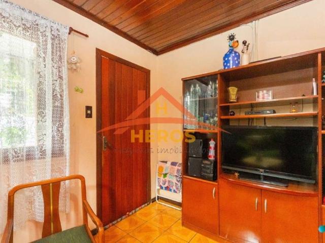 Casa / Sobrado para Venda em Porto Alegre/RS Cavalhada 2 Quartos