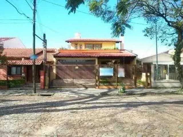 Casa / Sobrado para Venda em Porto Alegre/RS Cavalhada 4 Quartos