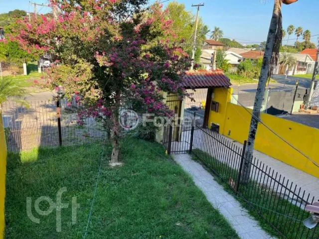 Casa / Sobrado para Venda em Porto Alegre/RS Cavalhada 4 Quartos