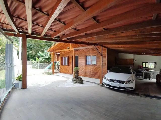 Casa / Sobrado para Venda em Porto Alegre/RS Cavalhada 4 Quartos