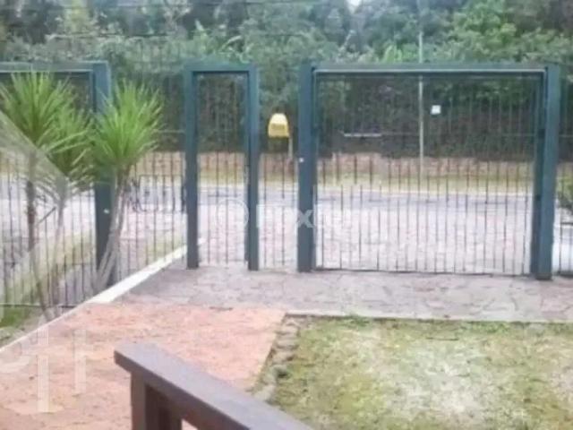 Casa / Sobrado para Venda em Porto Alegre/RS Cavalhada 5 Quartos