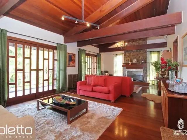 Casa / Sobrado para Venda em Porto Alegre/RS Cavalhada 5 Quartos