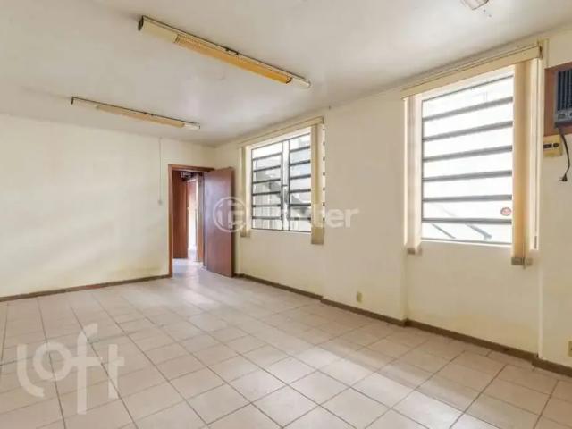 Casa / Sobrado para Venda em Porto Alegre/RS Centro Histórico 1 Quartos