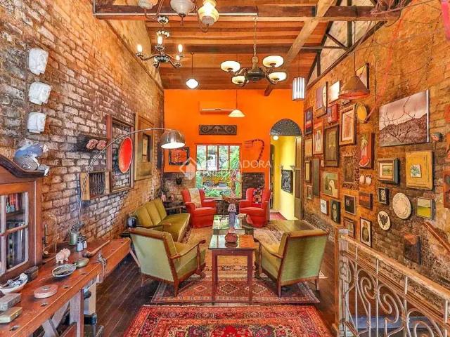 Casa / Sobrado para Venda em Porto Alegre/RS Centro Histórico 2 Quartos