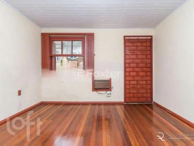 Casa / Sobrado para Venda em Porto Alegre/RS Centro Histórico 3 Quartos