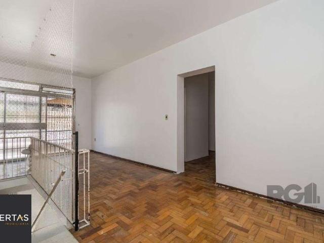 Casa / Sobrado para Venda em Porto Alegre/RS Centro Histórico 4 Quartos
