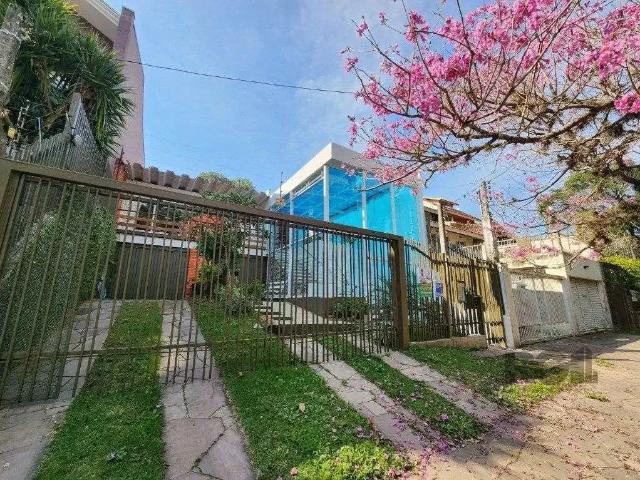 Casa / Sobrado para Venda em Porto Alegre/RS Chácara das Pedras 3 Quartos