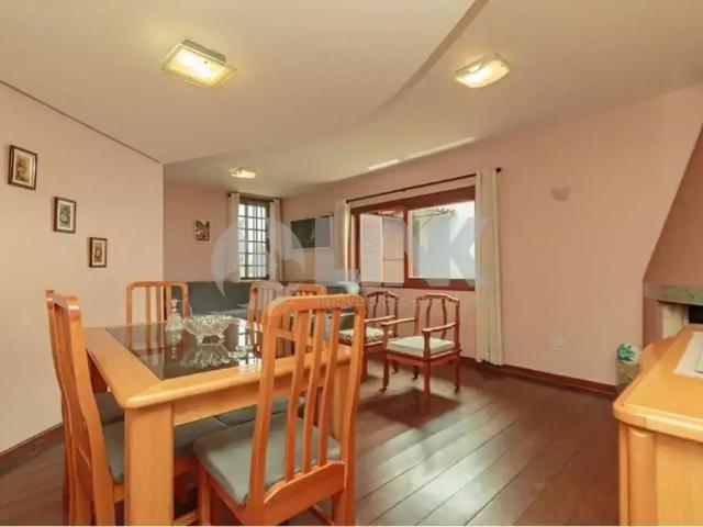 Casa / Sobrado para Venda em Porto Alegre/RS Chácara das Pedras 3 Quartos