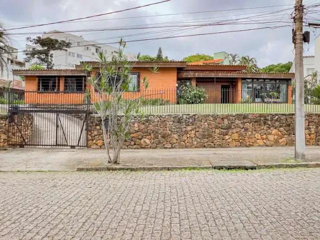 Casa / Sobrado para Venda em Porto Alegre/RS Chácara das Pedras 3 Quartos