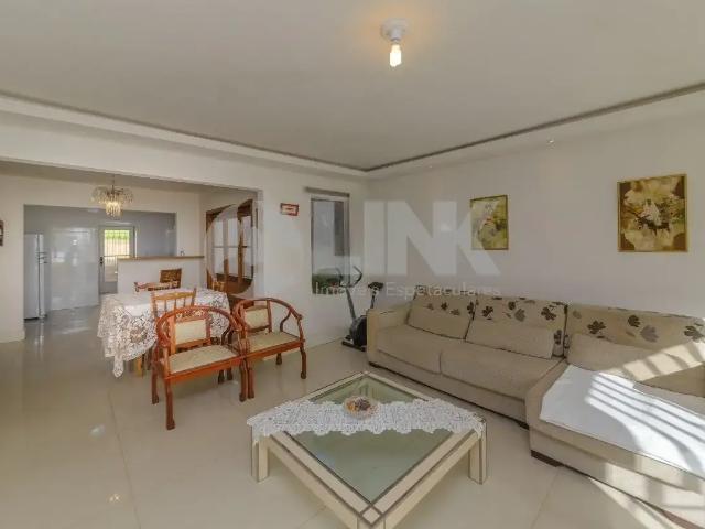 Casa / Sobrado para Venda em Porto Alegre/RS Chácara das Pedras 3 Quartos