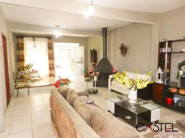 Casa / Sobrado para Venda em Porto Alegre/RS Chácara das Pedras 3 Quartos