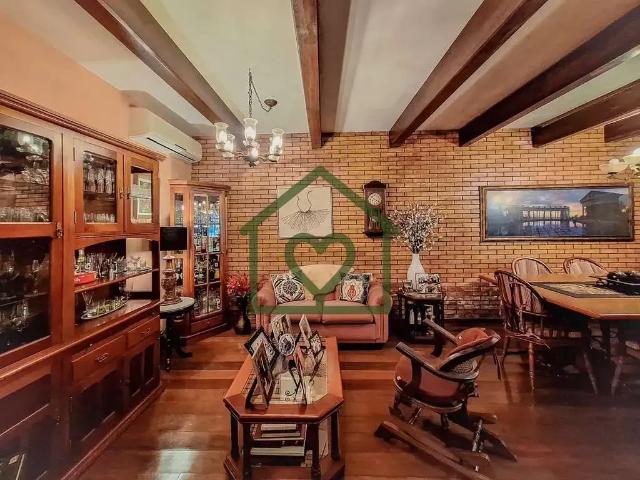 Casa / Sobrado para Venda em Porto Alegre/RS Chácara das Pedras 3 Quartos