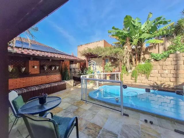 Casa / Sobrado para Venda em Porto Alegre/RS Chácara das Pedras 3 Quartos