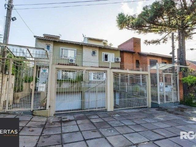 Casa / Sobrado para Venda em Porto Alegre/RS Chácara das Pedras 3 Quartos