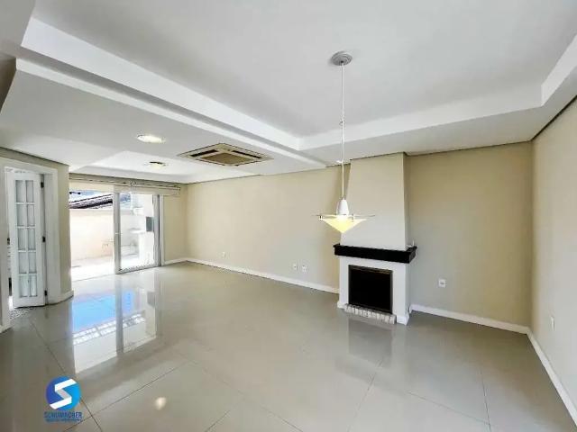 Casa / Sobrado para Venda em Porto Alegre/RS Chácara das Pedras 4 Quartos